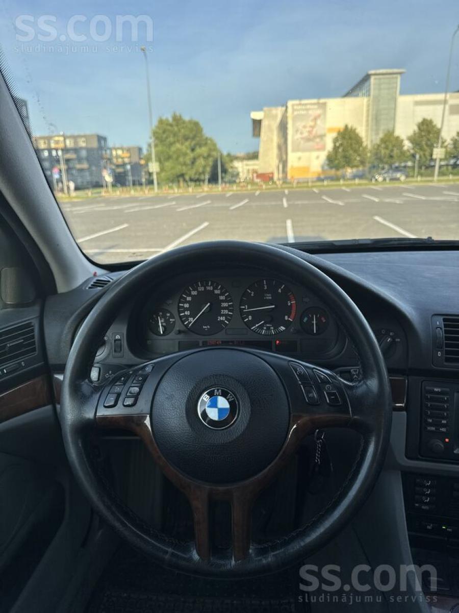 Pelēks BMW 530 2001 Rīga, ar dzinēja tilpumu 3.00 L un nobraukumu 259 tūkst. km par 4500 €, foto 9 vietnē AUTOMOTO.COM.LV