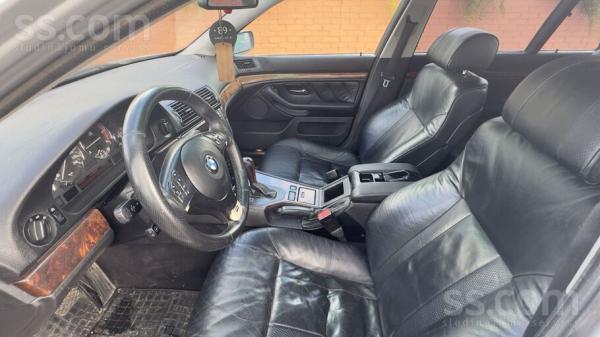 Grey BMW 530 2001 in Liepaja, with an engine capacity of 3.00 L and mileage of 456 thousand km for 2000 €, photo 8 on AUTOMOTO.COM.LV