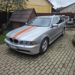 Pelēks BMW 530 2001 Daugavpils, ar dzinēja tilpumu 3.00 L un nobraukumu 311 tūkst. km par 1350 €, foto  vietnē AUTOMOTO.COM.LV