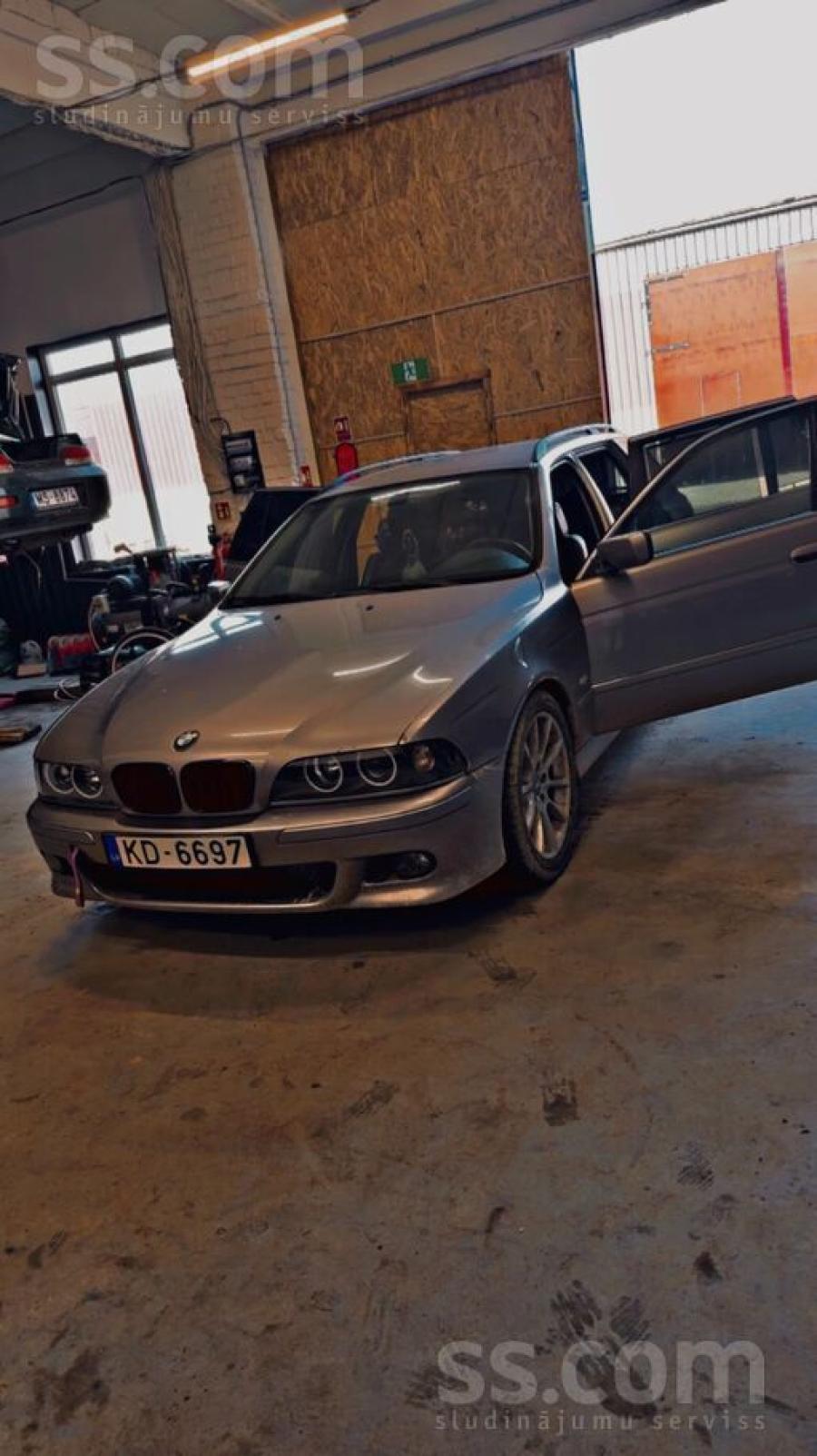 Grey BMW 530 2001 in Bauska, with an engine capacity of 3.00 L and mileage of 467 thousand km for 4100 €, photo 3 on AUTOMOTO.COM.LV
