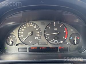 Pelēks BMW 530 2001 Rīga, ar dzinēja tilpumu 3.00 L un nobraukumu 259 tūkst. km par 3950 €, foto 11 vietnē AUTOMOTO.COM.LV