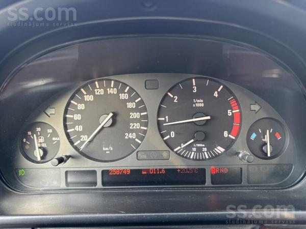 Grey BMW 530 2001 in Riga, with an engine capacity of 3.00 L and mileage of 259 thousand km for 3950 €, photo 11 on AUTOMOTO.COM.LV