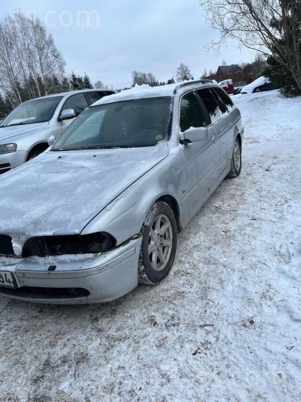 Pelēks BMW 530 2002 Kuldīga, ar dzinēja tilpumu 3.00 L un nobraukumu 426 tūkst. km par 1750 €, foto 1 vietnē AUTOMOTO.COM.LV