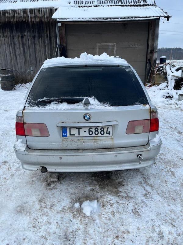 Pelēks BMW 530 2002 Kuldīga, ar dzinēja tilpumu 3.00 L un nobraukumu 426 tūkst. km par 1750 €, foto 5 vietnē AUTOMOTO.COM.LV