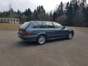 Pelēks BMW 530 2002 Viļņa, ar dzinēja tilpumu 3.00 L un nobraukumu 338 tūkst. km par 899 €, foto 6 vietnē AUTOMOTO.COM.LV