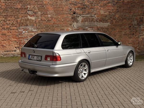 Pelēks BMW 530 2002 Viļņa, ar dzinēja tilpumu 2.90 L un nobraukumu 530 tūkst. km par 3500 €, foto 3 vietnē AUTOMOTO.COM.LV