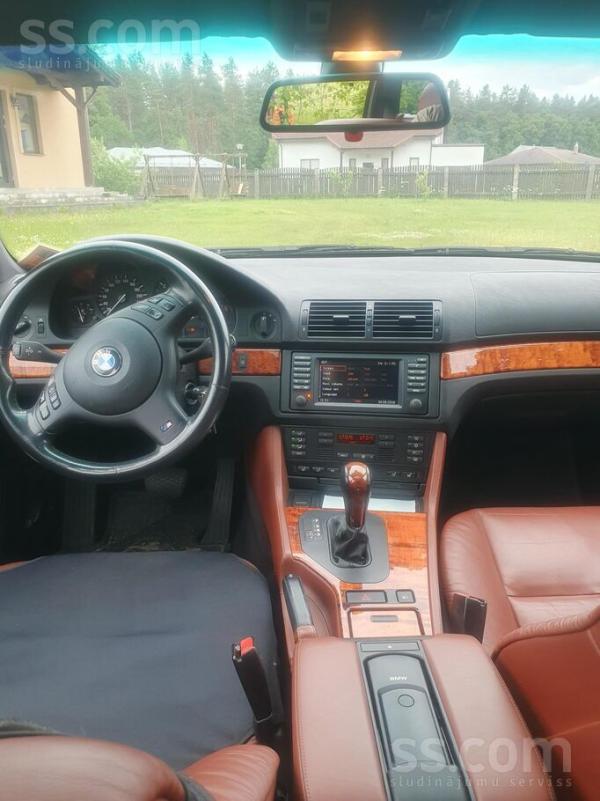 Grey BMW 530 2002 in Riga, with an engine capacity of 3.00 L and mileage of 264 thousand km for 10000 €, photo 9 on AUTOMOTO.COM.LV