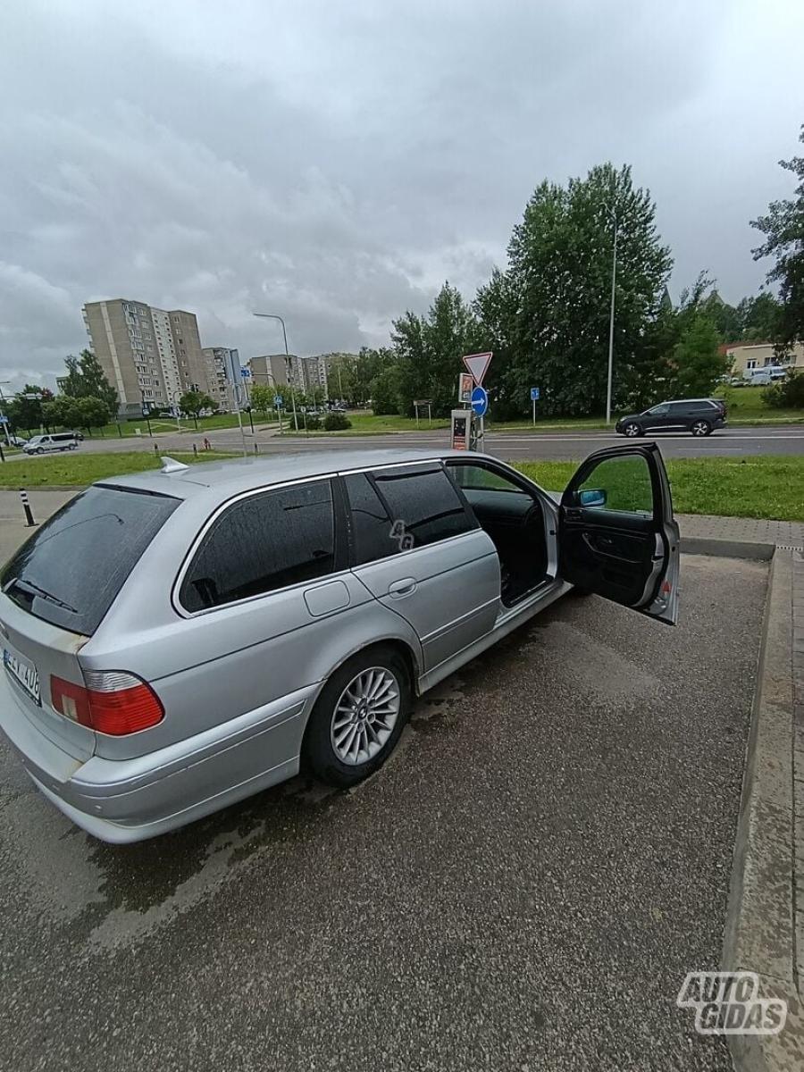 Серый БМВ 530 2002 в Алитус, объемом двигателя 3.00 л и пробегом 429 тыс. км за 1250 €, фото 5 на AUTOMOTO.COM.LV
