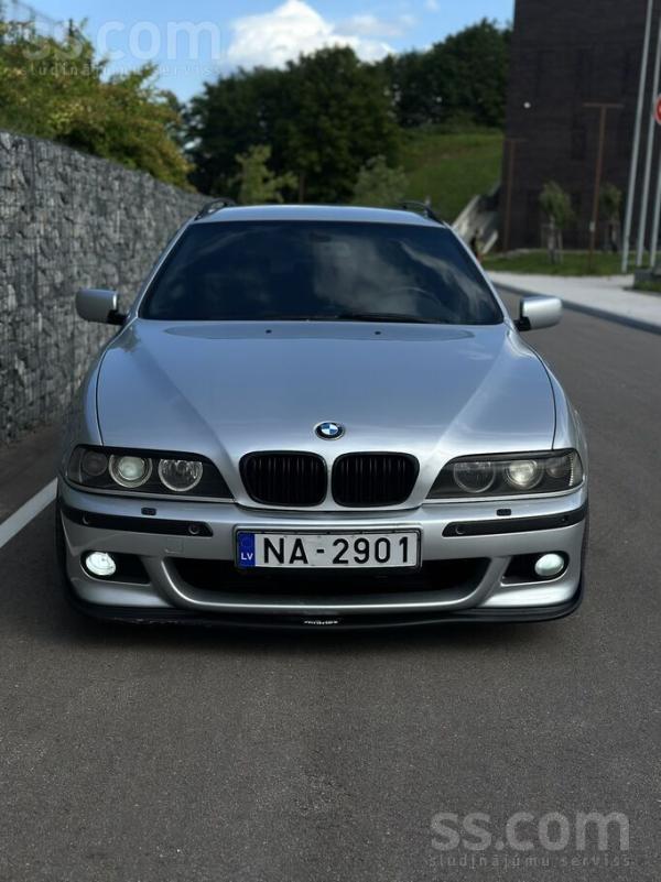 Pelēks BMW 530 2002 Rēzekne, ar dzinēja tilpumu 3.00 L un nobraukumu 360 tūkst. km par 3999 €, foto 1 vietnē AUTOMOTO.COM.LV