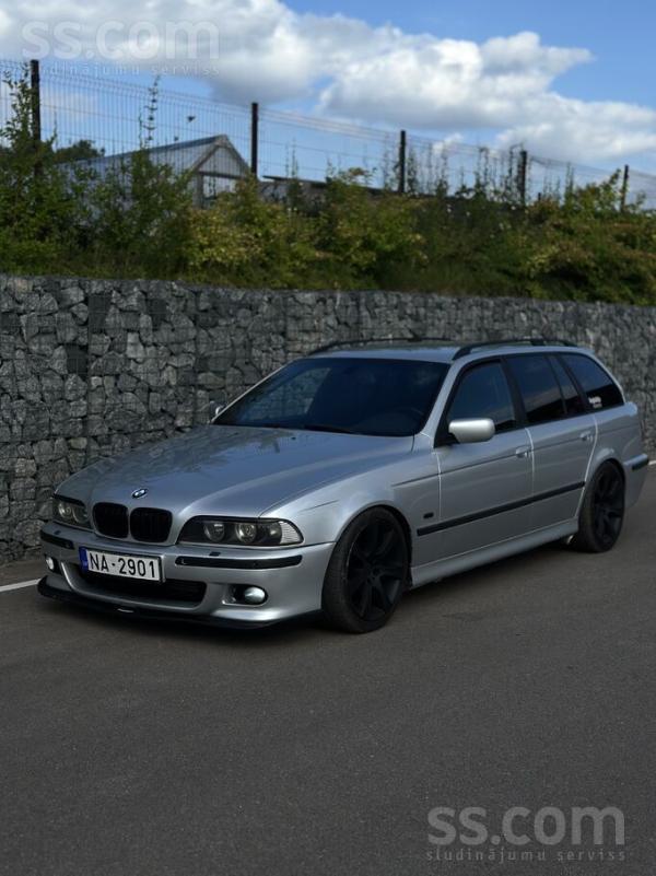 Pelēks BMW 530 2002 Rēzekne, ar dzinēja tilpumu 3.00 L un nobraukumu 360 tūkst. km par 3999 €, foto 2 vietnē AUTOMOTO.COM.LV