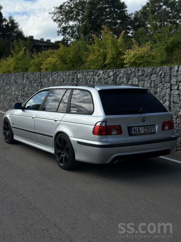 Pelēks BMW 530 2002 Rēzekne, ar dzinēja tilpumu 3.00 L un nobraukumu 360 tūkst. km par 3999 €, foto 3 vietnē AUTOMOTO.COM.LV