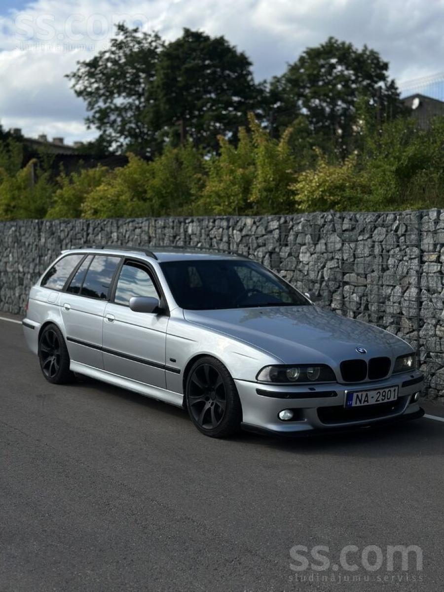 Pelēks BMW 530 2002 Rēzekne, ar dzinēja tilpumu 3.00 L un nobraukumu 360 tūkst. km par 3999 €, foto 5 vietnē AUTOMOTO.COM.LV