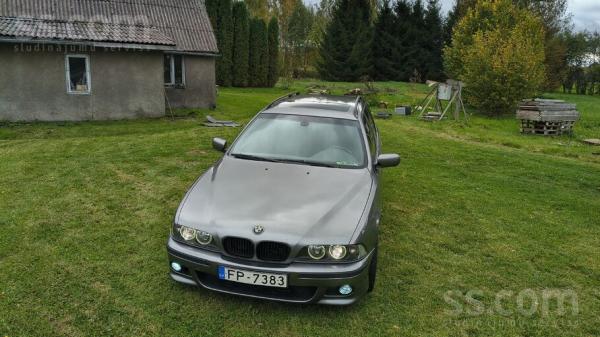 Pelēks BMW 530 2002 Jelgava, ar dzinēja tilpumu 3.00 L un nobraukumu 484 tūkst. km par 2500 €, foto 3 vietnē AUTOMOTO.COM.LV