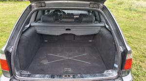 Grey BMW 530 2002 in Jelgava, with an engine capacity of 3.00 L and mileage of 484 thousand km for 2500 €, photo 11 on AUTOMOTO.COM.LV