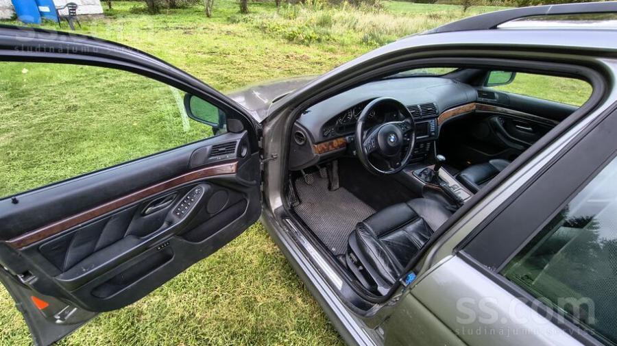 Grey BMW 530 2002 in Jelgava, with an engine capacity of 3.00 L and mileage of 484 thousand km for 2500 €, photo 15 on AUTOMOTO.COM.LV