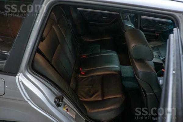 Grey BMW 530 2003 in Riga, with an engine capacity of 3.00 L and mileage of 35 thousand km for 4400 €, photo 1 on AUTOMOTO.COM.LV