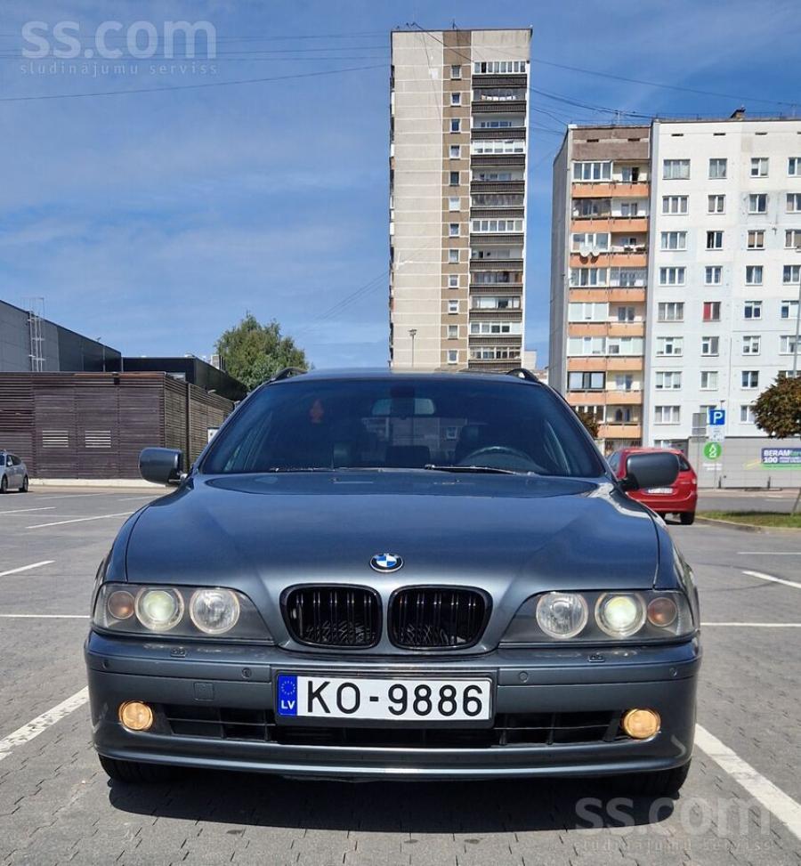 Grey BMW 530 2003 in Riga, with an engine capacity of 3.00 L and mileage of 480 thousand km for 3200 €, photo 1 on AUTOMOTO.COM.LV