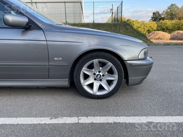 Pelēks BMW 530 2003 Valmiera, ar dzinēja tilpumu 3.00 L un nobraukumu 372 tūkst. km par 3990 €, foto 5 vietnē AUTOMOTO.COM.LV