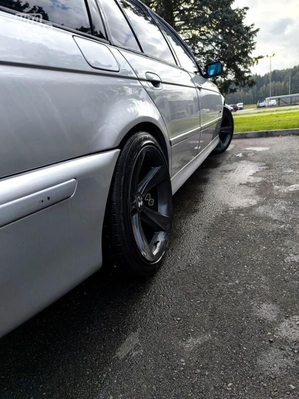 Pelēks BMW 530 2003 Plungė, ar dzinēja tilpumu 2.90 L un nobraukumu 412 tūkst. km par 2950 €, foto 5 vietnē AUTOMOTO.COM.LV