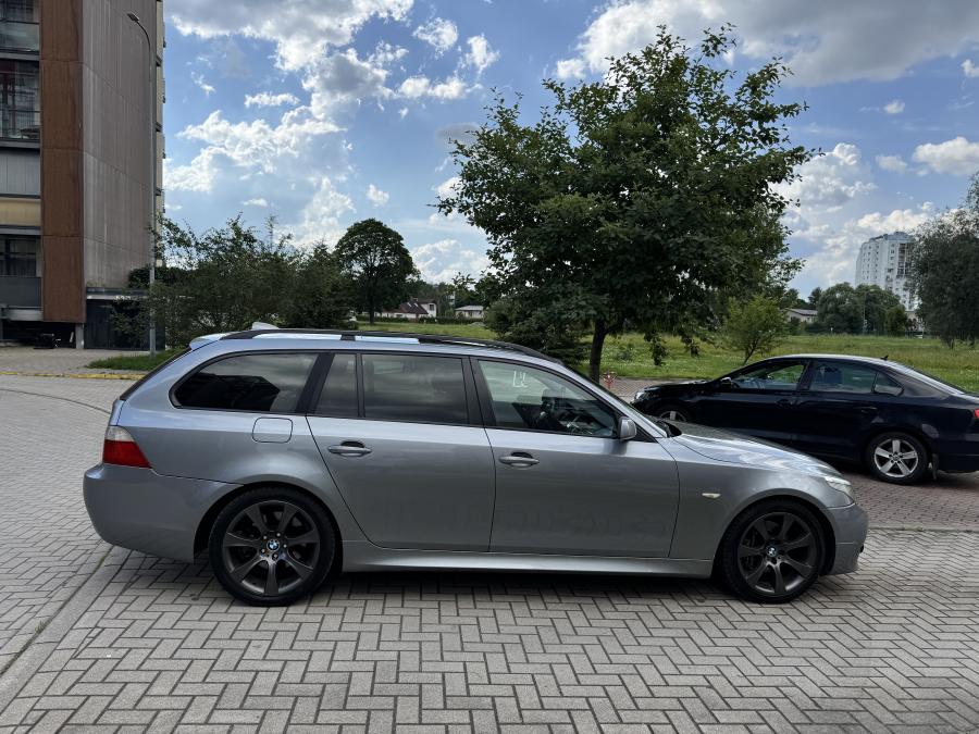 Pelēks BMW 530 2004 Rīga, ar dzinēja tilpumu 3.00 L un nobraukumu 0 tūkst. km par 3990 €, foto 2 vietnē AUTOMOTO.COM.LV