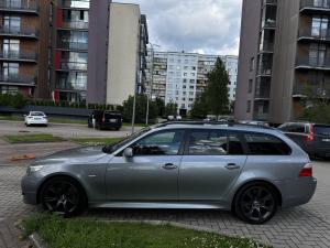 Pelēks BMW 530 2004 Rīga, ar dzinēja tilpumu 3.00 L un nobraukumu 0 tūkst. km par 3990 €, foto 3 vietnē AUTOMOTO.COM.LV