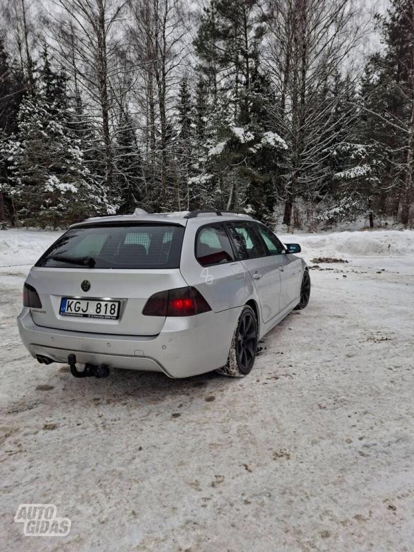 Grey BMW 530 2004 in Jonava, with an engine capacity of 3.00 L and mileage of 430 thousand km for 3500 €, photo 5 on AUTOMOTO.COM.LV