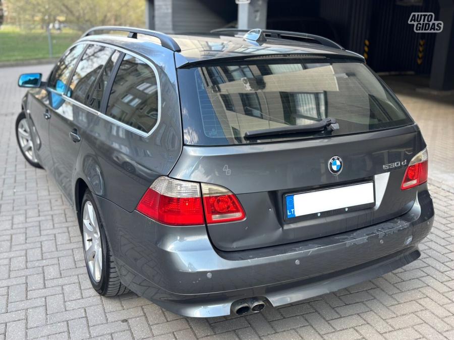 Pelēks BMW 530 2004 Kauņa, ar dzinēja tilpumu 3.00 L un nobraukumu 320 tūkst. km par 2350 €, foto 5 vietnē AUTOMOTO.COM.LV