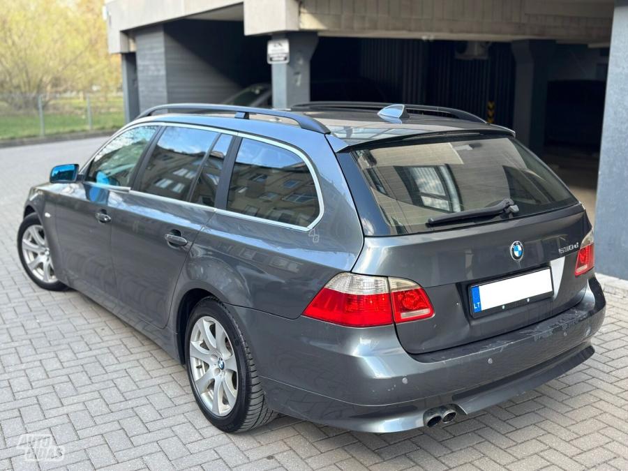 Pelēks BMW 530 2004 Kauņa, ar dzinēja tilpumu 3.00 L un nobraukumu 320 tūkst. km par 2350 €, foto 10 vietnē AUTOMOTO.COM.LV