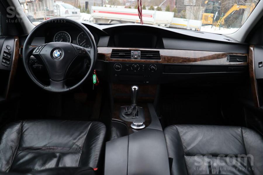 Grey BMW 530 2004 in Riga, with an engine capacity of 3.00 L and mileage of 367 thousand km for 3490 €, photo 9 on AUTOMOTO.COM.LV