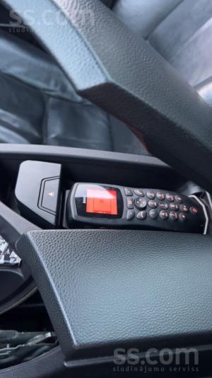 Pelēks BMW 530 2004 Talsi, ar dzinēja tilpumu 3.00 L un nobraukumu 398 tūkst. km par 3000 €, foto 7 vietnē AUTOMOTO.COM.LV