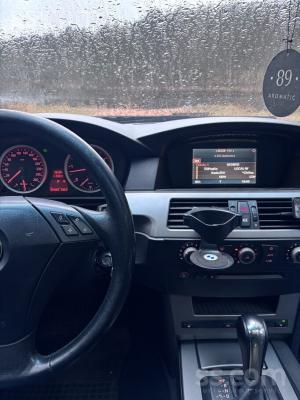 Pelēks BMW 530 2004 Rīga, ar dzinēja tilpumu 3.00 L un nobraukumu 415 tūkst. km par 3900 €, foto 6 vietnē AUTOMOTO.COM.LV