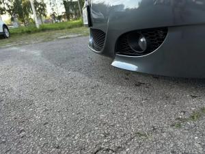Grey BMW 530 2004 in Riga, with an engine capacity of 3.00 L and mileage of 279 thousand km for 3290 €, photo 3 on AUTOMOTO.COM.LV