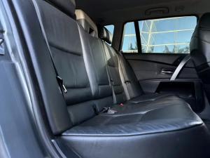 Grey BMW 530 2004 in Riga, with an engine capacity of 3.00 L and mileage of 279 thousand km for 3290 €, photo 15 on AUTOMOTO.COM.LV