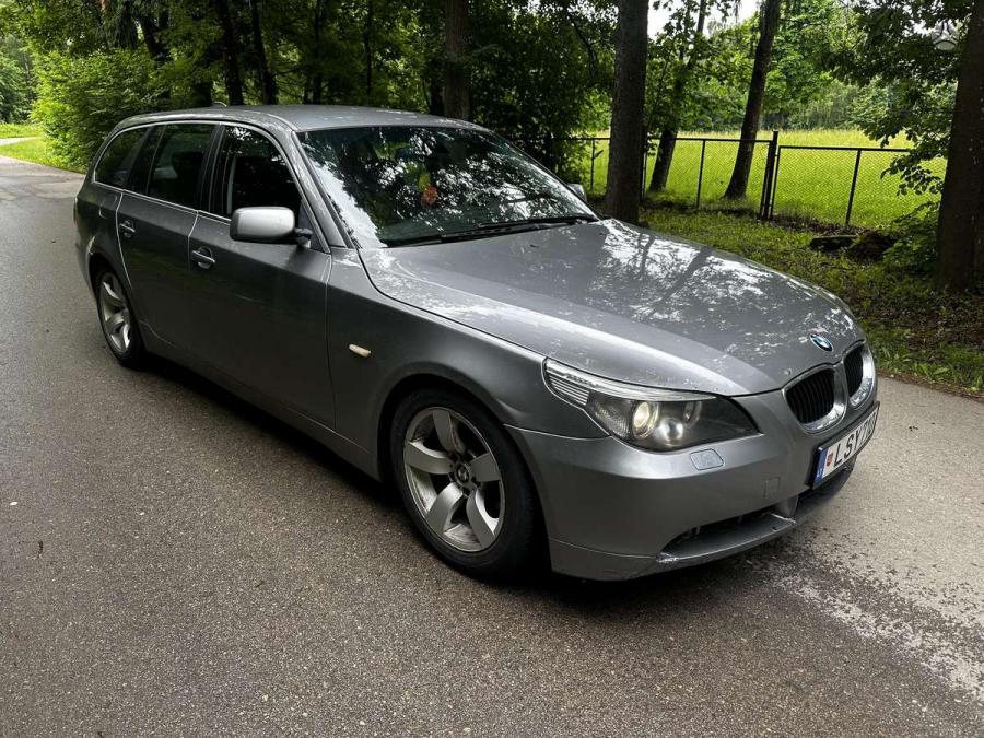 Grey BMW 530 2004 in Vilnius, with an engine capacity of 2.99 L and mileage of 378 thousand km for 1800 €, photo 3 on AUTOMOTO.COM.LV