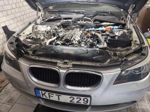 Pelēks BMW 530 2004 Viļņa, ar dzinēja tilpumu 3.00 L un nobraukumu 101 tūkst. km par 4500 €, foto 3 vietnē AUTOMOTO.COM.LV