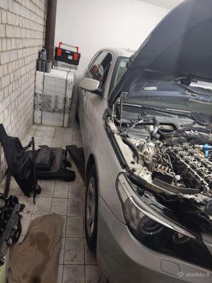 Pelēks BMW 530 2004 Viļņa, ar dzinēja tilpumu 3.00 L un nobraukumu 101 tūkst. km par 4500 €, foto 5 vietnē AUTOMOTO.COM.LV