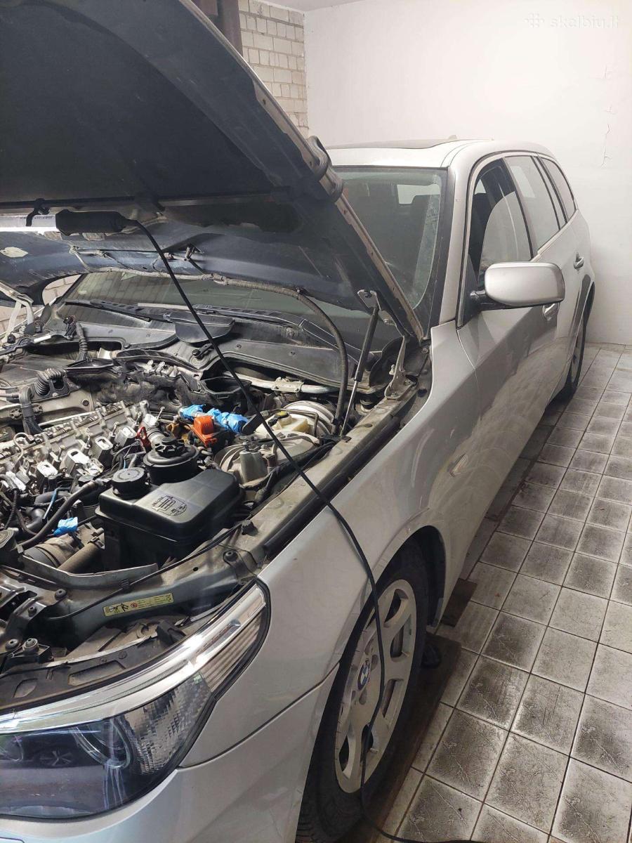 Pelēks BMW 530 2004 Viļņa, ar dzinēja tilpumu 3.00 L un nobraukumu 101 tūkst. km par 4500 €, foto 6 vietnē AUTOMOTO.COM.LV