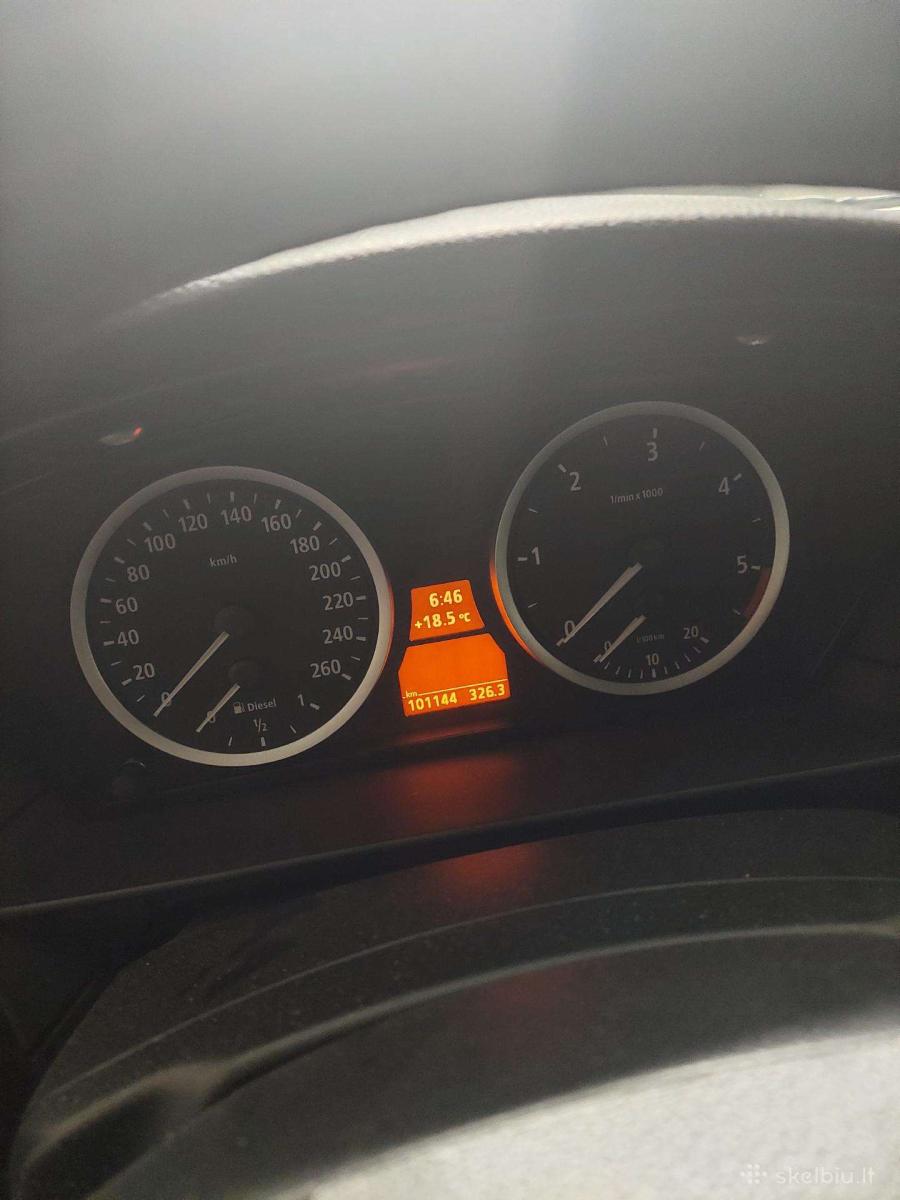 Pelēks BMW 530 2004 Viļņa, ar dzinēja tilpumu 3.00 L un nobraukumu 101 tūkst. km par 4500 €, foto 9 vietnē AUTOMOTO.COM.LV