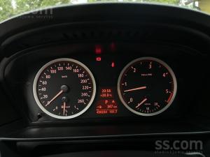 Pelēks BMW 530 2004 Alūksne, ar dzinēja tilpumu 3.00 L un nobraukumu 450 tūkst. km par 4360 €, foto 11 vietnē AUTOMOTO.COM.LV