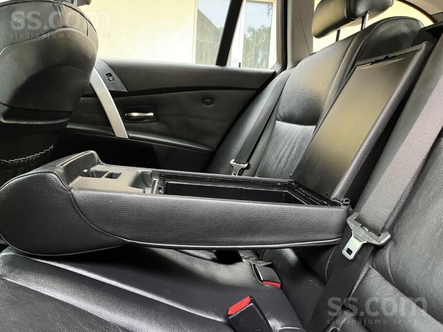 Pelēks BMW 530 2004 Alūksne, ar dzinēja tilpumu 3.00 L un nobraukumu 450 tūkst. km par 4360 €, foto 18 vietnē AUTOMOTO.COM.LV
