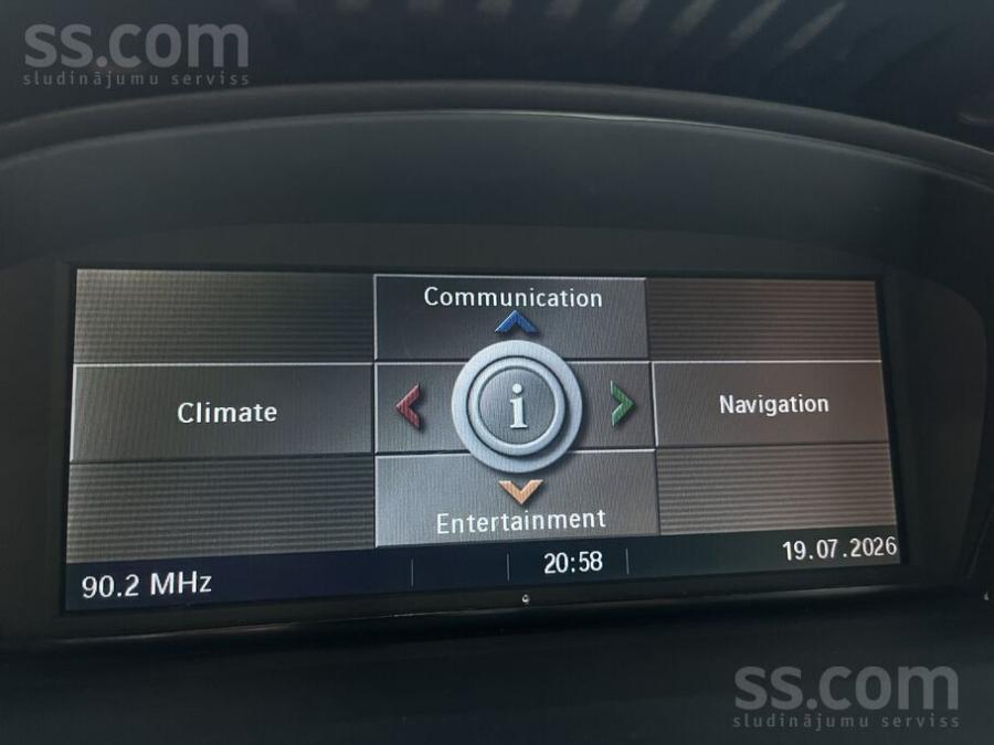 Pelēks BMW 530 2004 Alūksne, ar dzinēja tilpumu 3.00 L un nobraukumu 450 tūkst. km par 4360 €, foto 25 vietnē AUTOMOTO.COM.LV