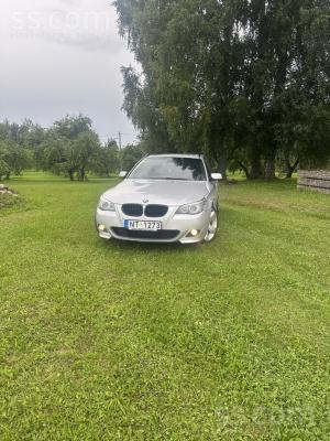 Pelēks BMW 530 2004 Rīga, ar dzinēja tilpumu 3.00 L un nobraukumu 500 tūkst. km par 3500 €, foto  vietnē AUTOMOTO.COM.LV