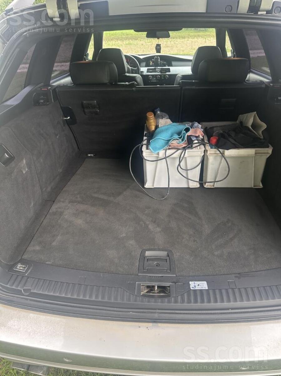 Pelēks BMW 530 2004 Rīga, ar dzinēja tilpumu 3.00 L un nobraukumu 500 tūkst. km par 3500 €, foto 6 vietnē AUTOMOTO.COM.LV