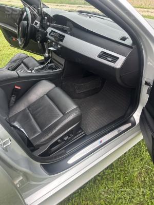Pelēks BMW 530 2004 Rīga, ar dzinēja tilpumu 3.00 L un nobraukumu 500 tūkst. km par 3500 €, foto 16 vietnē AUTOMOTO.COM.LV