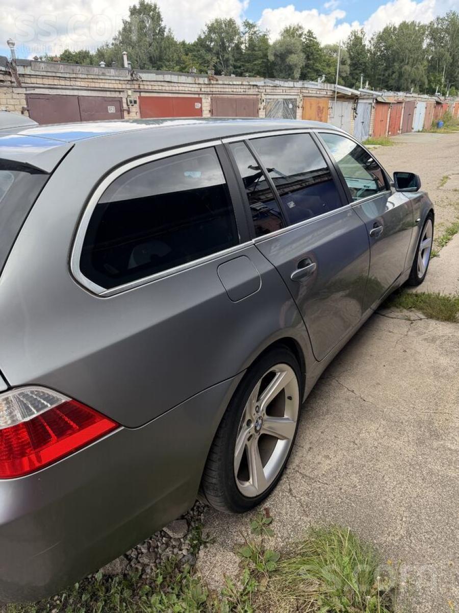 Grey BMW 530 2004 in Riga, with an engine capacity of 3.00 L and mileage of 350 thousand km for 4000 €, photo 4 on AUTOMOTO.COM.LV