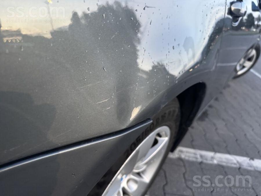 Pelēks BMW 530 2004 Rīga, ar dzinēja tilpumu 3.00 L un nobraukumu 400 tūkst. km par 2690 €, foto 7 vietnē AUTOMOTO.COM.LV