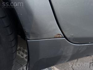 Pelēks BMW 530 2004 Rīga, ar dzinēja tilpumu 3.00 L un nobraukumu 400 tūkst. km par 2690 €, foto 8 vietnē AUTOMOTO.COM.LV