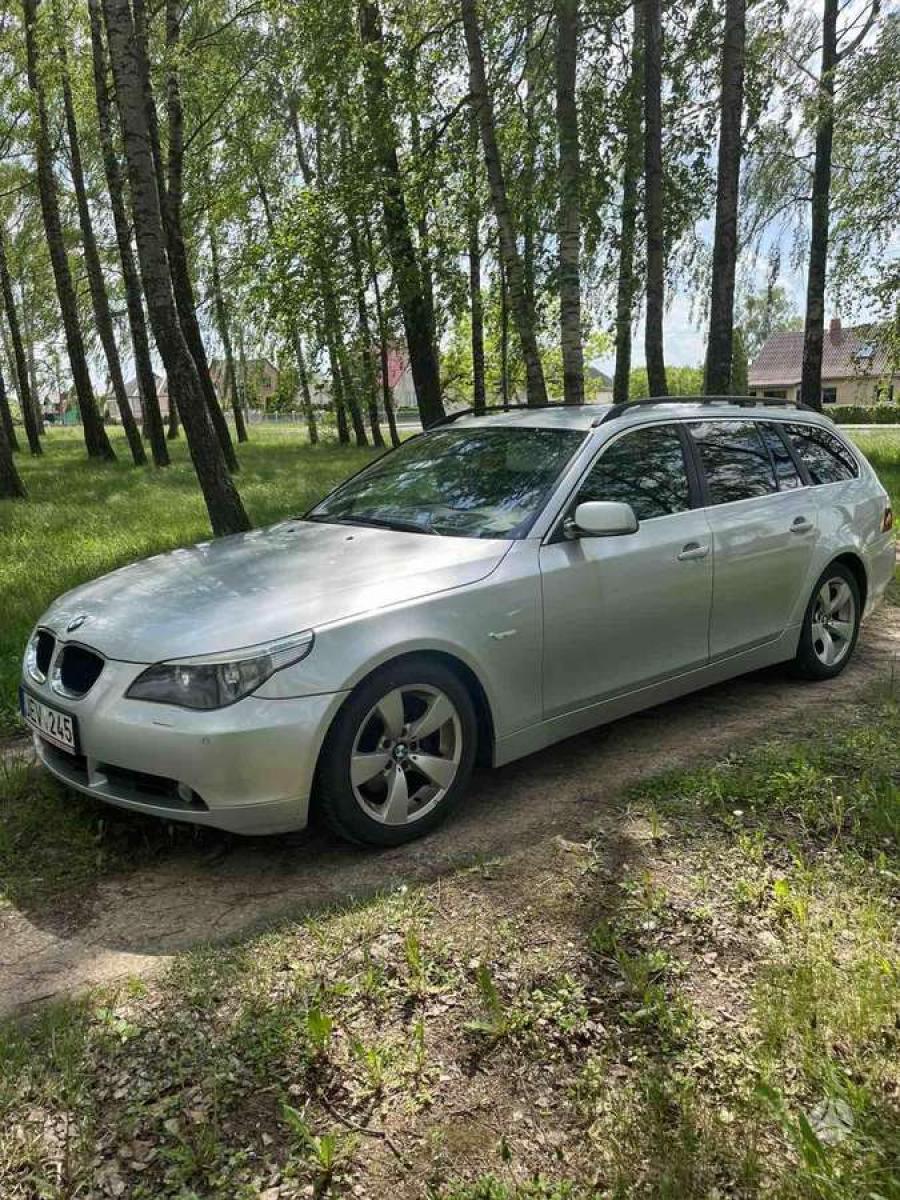 Grey BMW 530 2004 in Kalvarija, with an engine capacity of 2.99 L and mileage of 389 thousand km for 4100 €, photo 1 on AUTOMOTO.COM.LV
