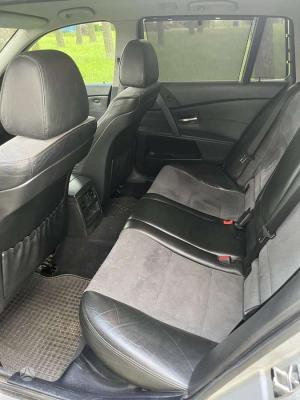 Grey BMW 530 2004 in Kalvarija, with an engine capacity of 2.99 L and mileage of 389 thousand km for 4100 €, photo 8 on AUTOMOTO.COM.LV