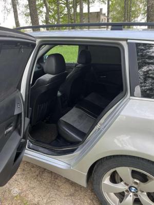 Grey BMW 530 2004 in Kalvarija, with an engine capacity of 2.99 L and mileage of 389 thousand km for 4100 €, photo 9 on AUTOMOTO.COM.LV